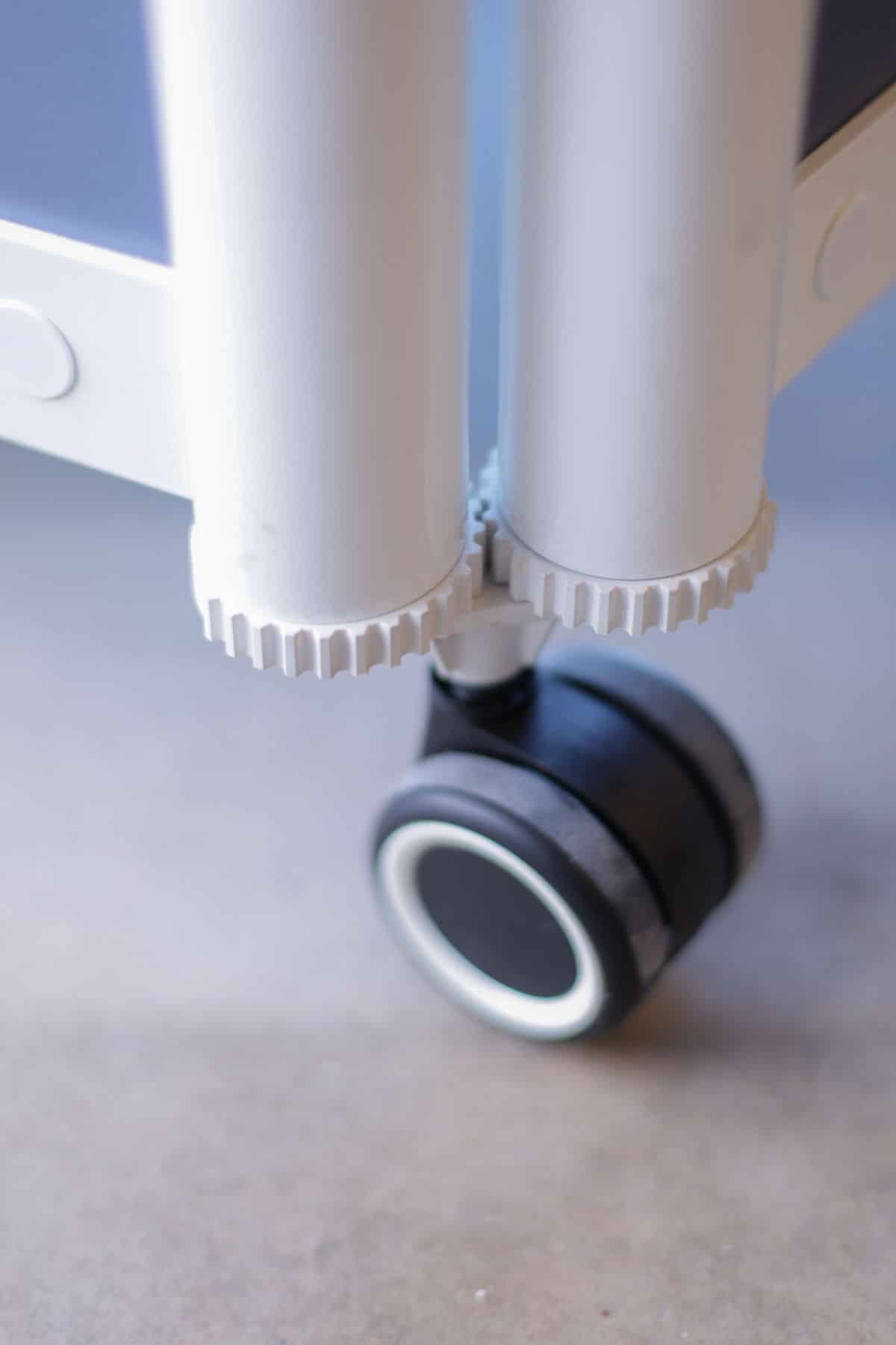 Pivot | Loftwall | Collapsible Privacy Walls