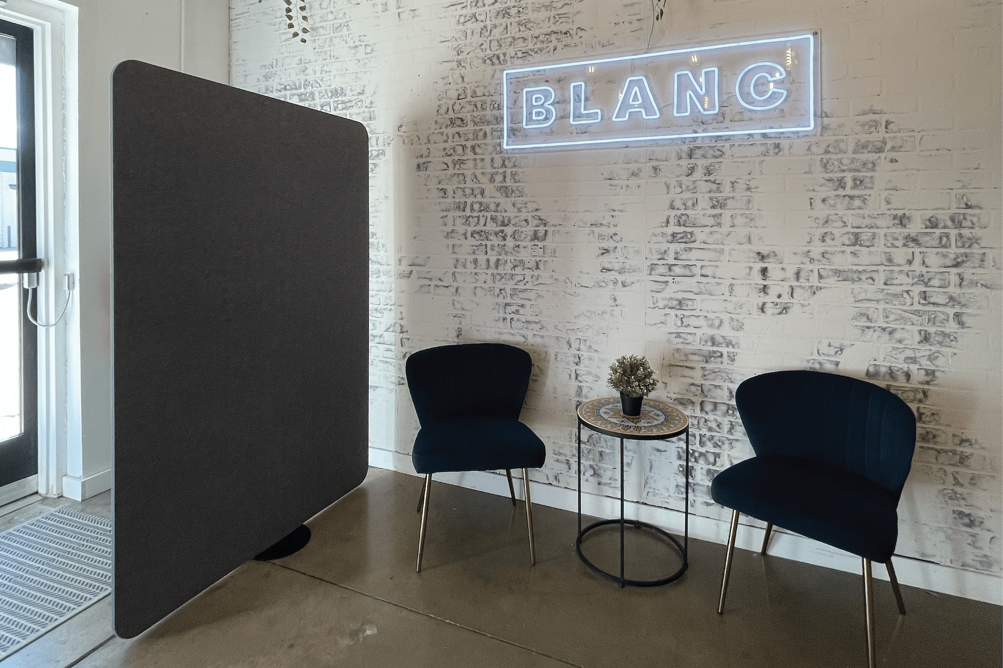 Blanc Studio | Loftwall